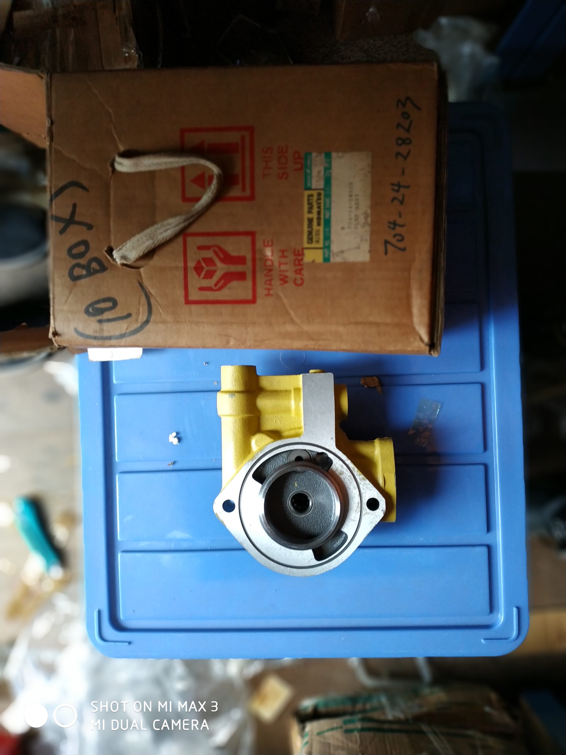 Komatsu PUMP ASSY (704-24-28202,201) - AP Rentals